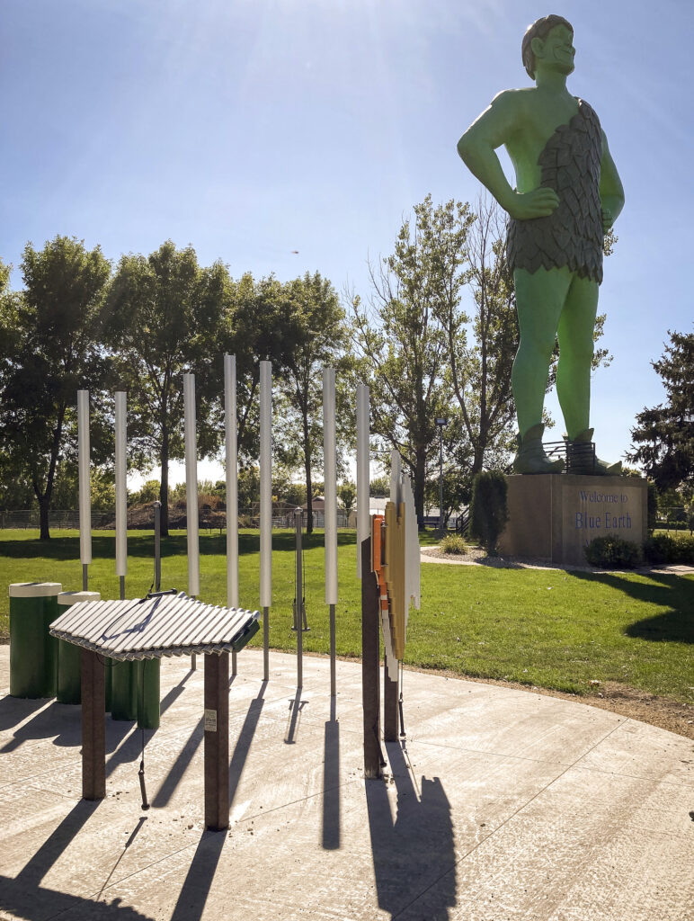 Our Pit Stop to See the Green Giant | Worthy Detours Travel Blog