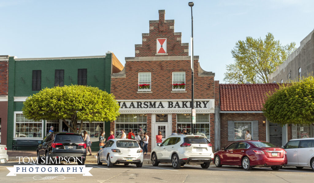 Little Iowa Town with Dutch History and Gorgeous Tulips | Worthy Detours